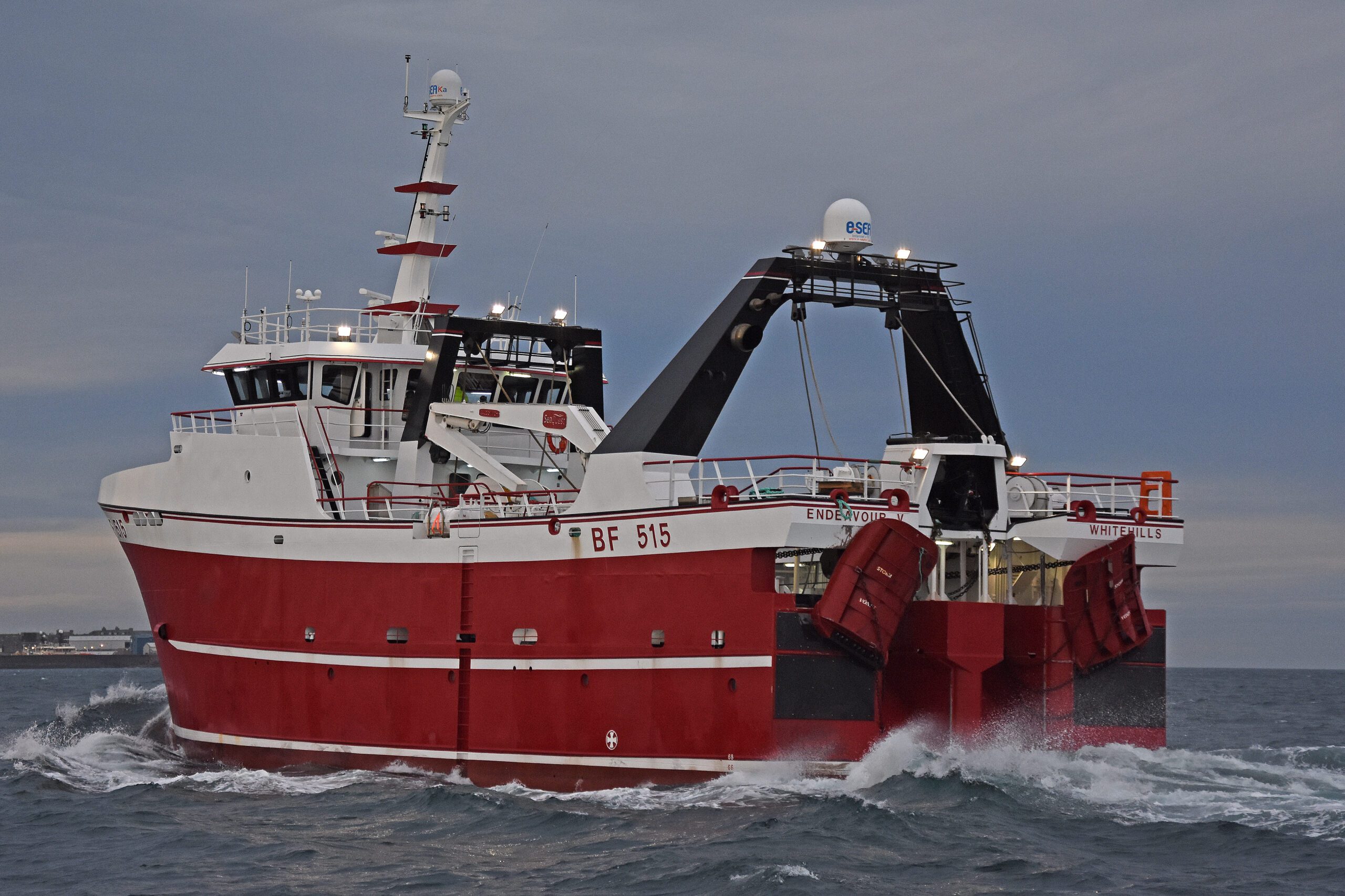 Storm doors and Zenith trawl make a perfect match - Vónin