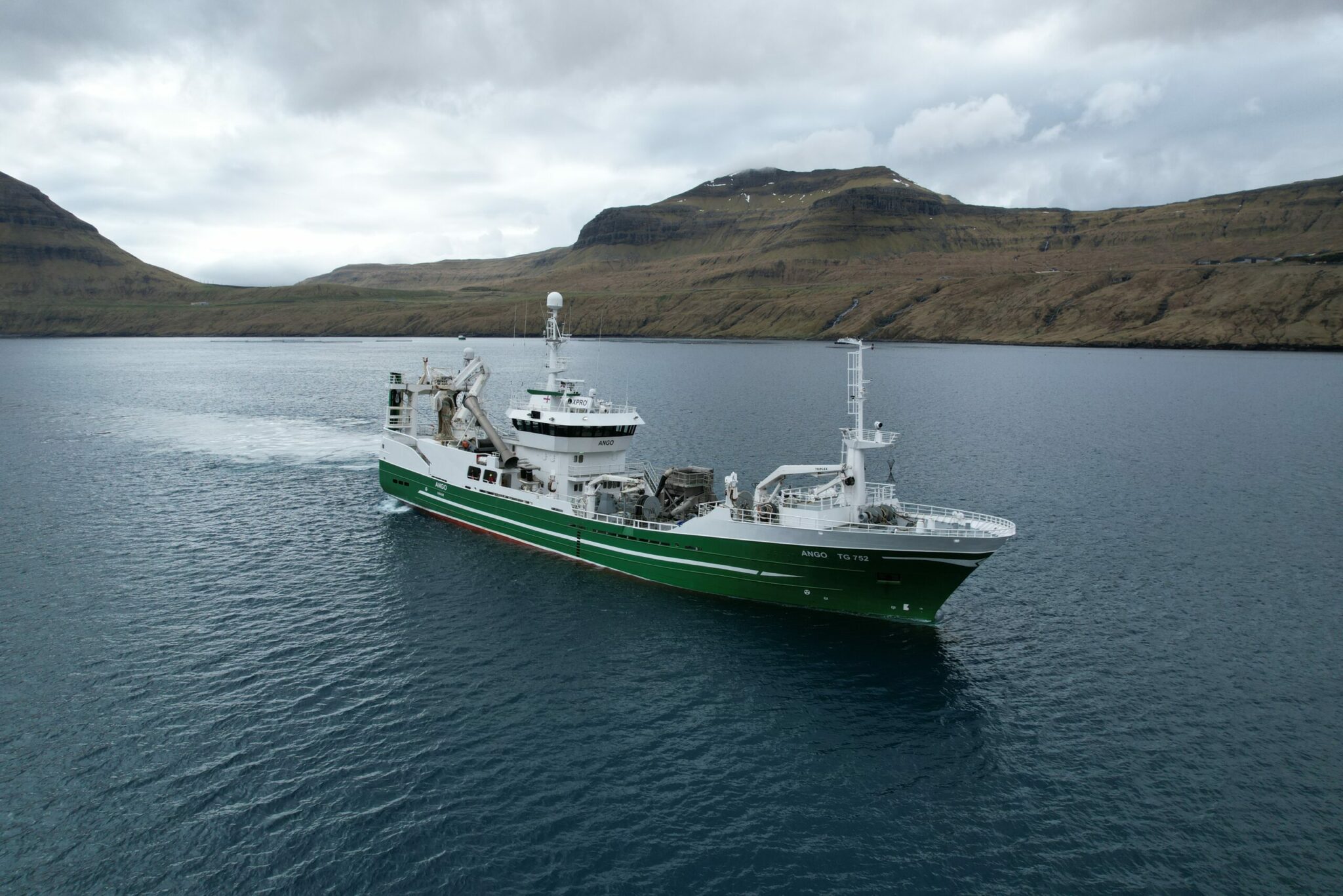 Pelagic trawler Ango has been using the Vónin Twister Smart doors for ...